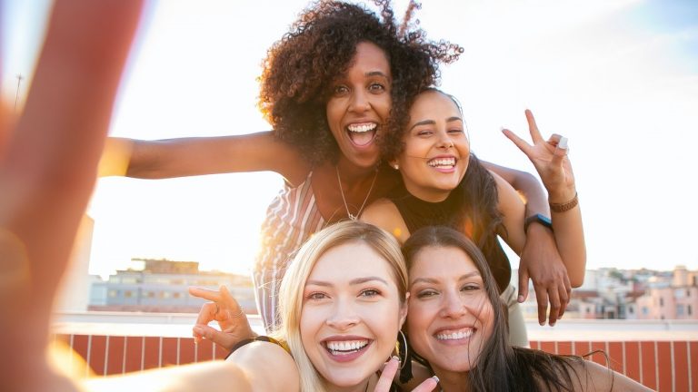 10 Easy Ways To Get Positive Morning Vibes | Cubicle Therapy