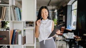 How To Deal With A Passive Aggressive Boss & Not Lose It | Cubicle Therapy